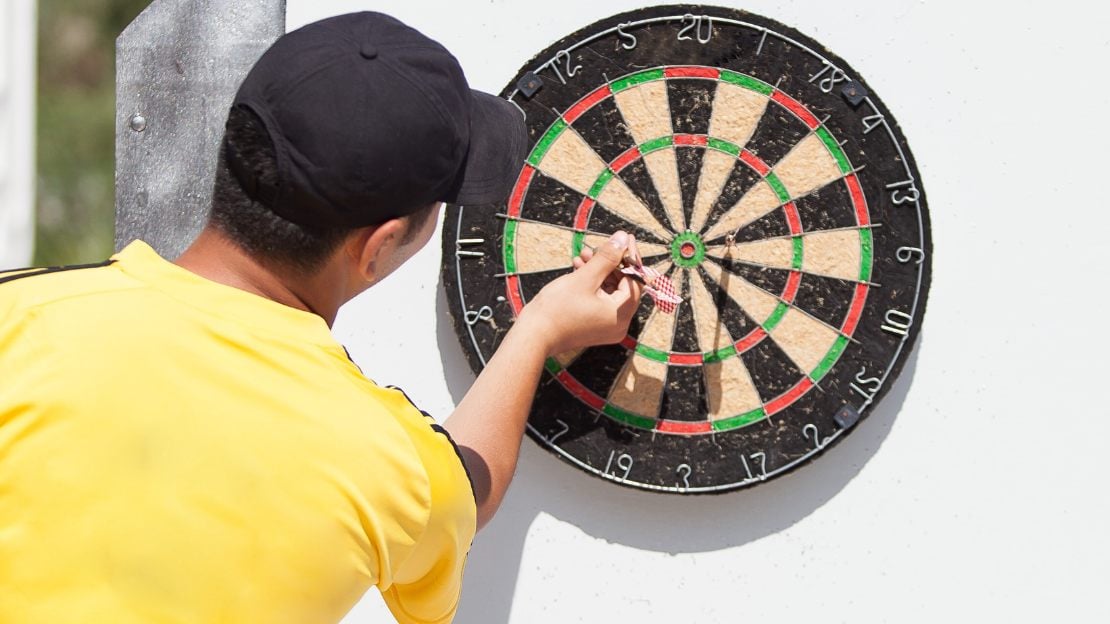 252+ Awesome Dart Team Names: Cool, Unique, Hilarious, and for Leagues